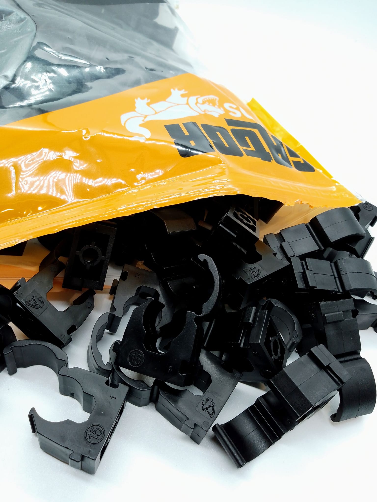 Plumbing Fixings, Fittings & Brackets from Gator Fixings